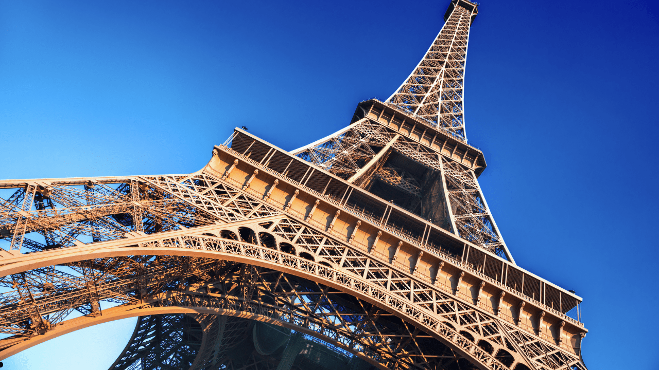 Why Is the Eiffel Tower Taller in the Summer? The Science Behind the ...