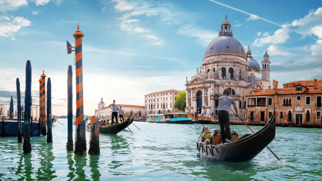 Did You Know Venice Is Sinking? Here’s What’s Happening to the City on ...