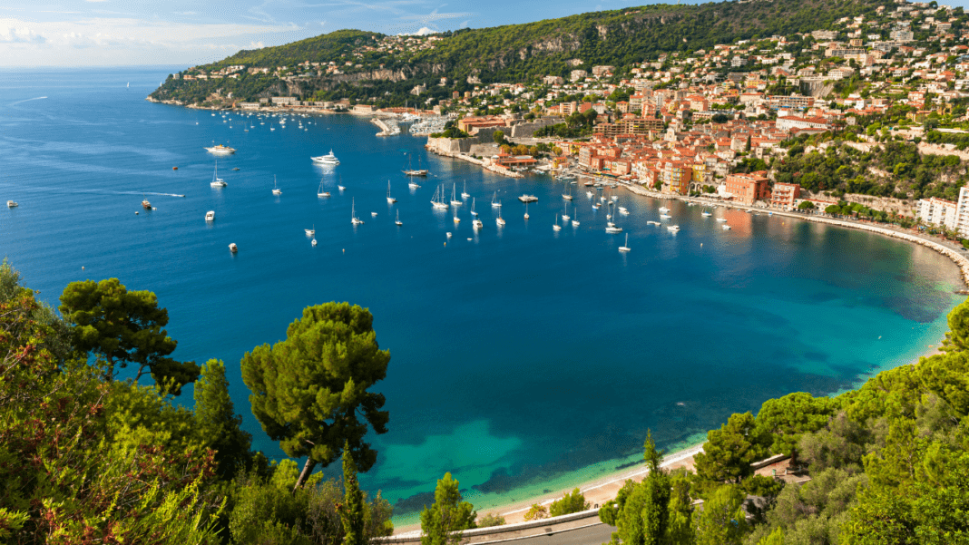 10 Most Beautiful COASTLINES On Earth
