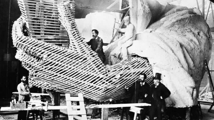 How Did the Statue of Liberty Get to America? The Journey from France ...