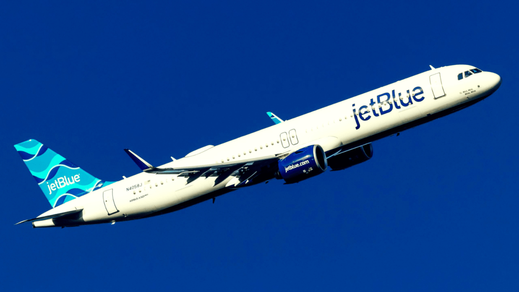 DOT Fines JetBlue $2 Million for Chronically Delayed Flights