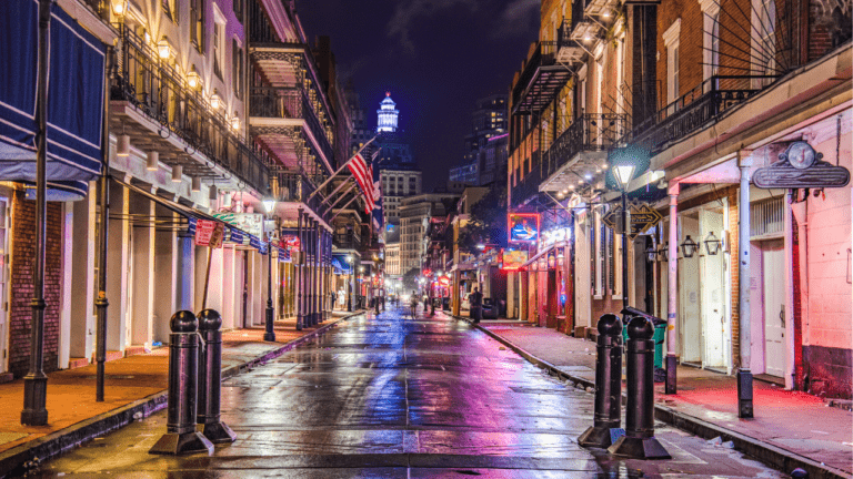 Top 15 Iconic American Streets: A Journey Through Culture and History