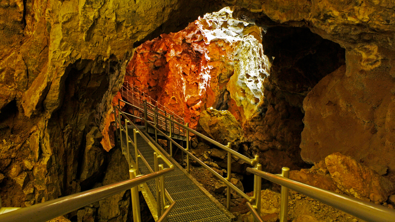 Top 10 Caves in the USA That Will Blow Your Mind