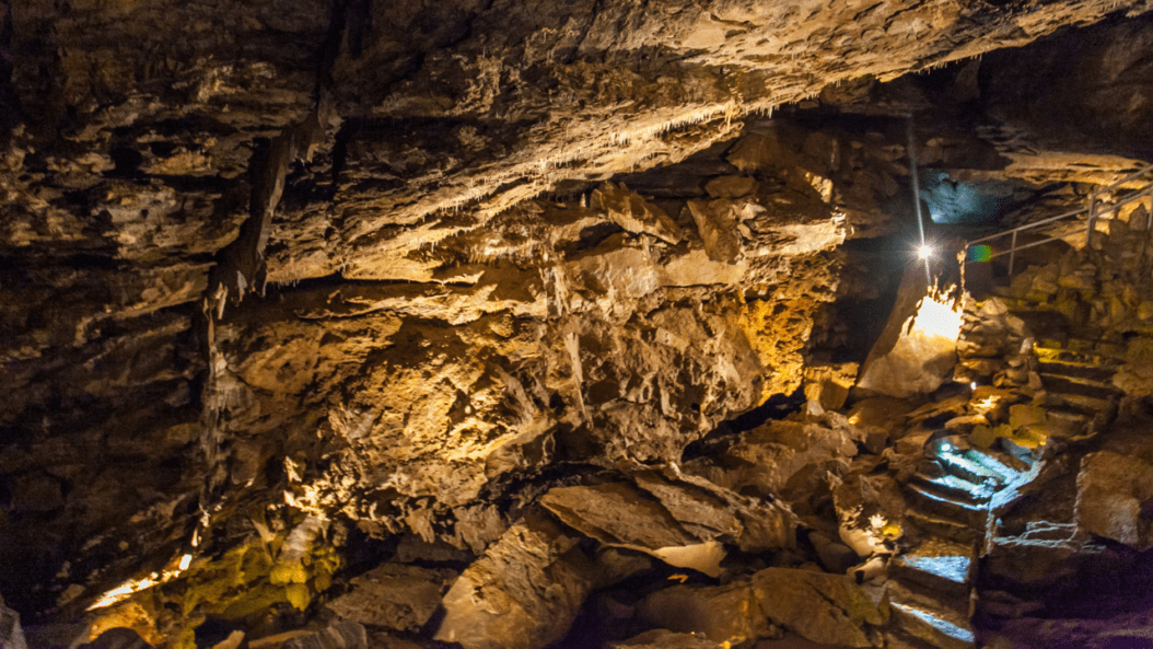 Top 10 Caves in the USA That Will Blow Your Mind