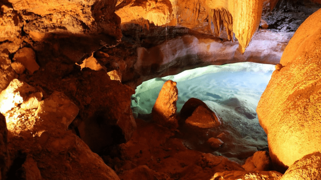 Top 10 Caves in the USA That Will Blow Your Mind