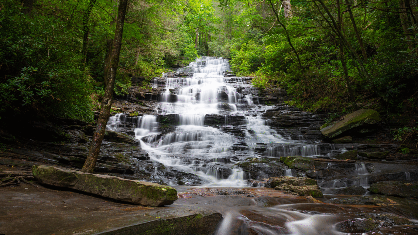 10 Secret Waterfalls Hiding in Plain Sight