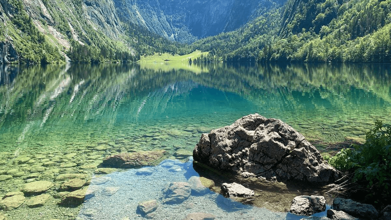 10 Lakes So Clear They Look Like Glass