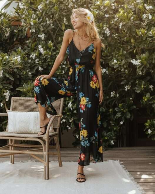 15 Hawaii Outfits Ideas for Women