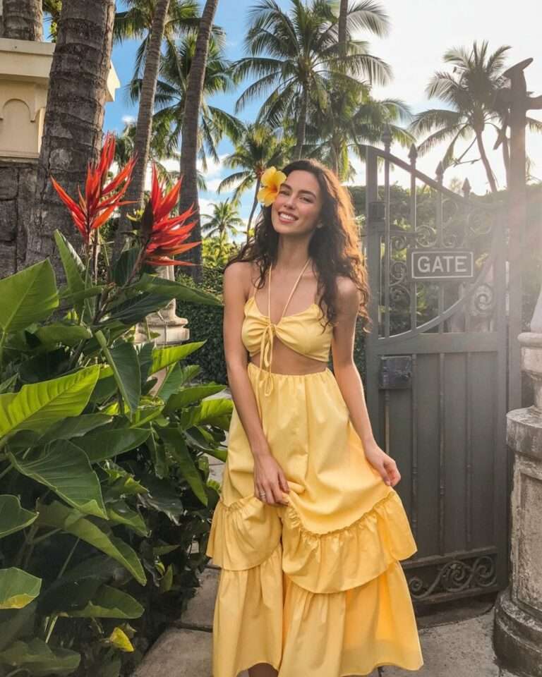 15 Hawaii Outfits Ideas for Women